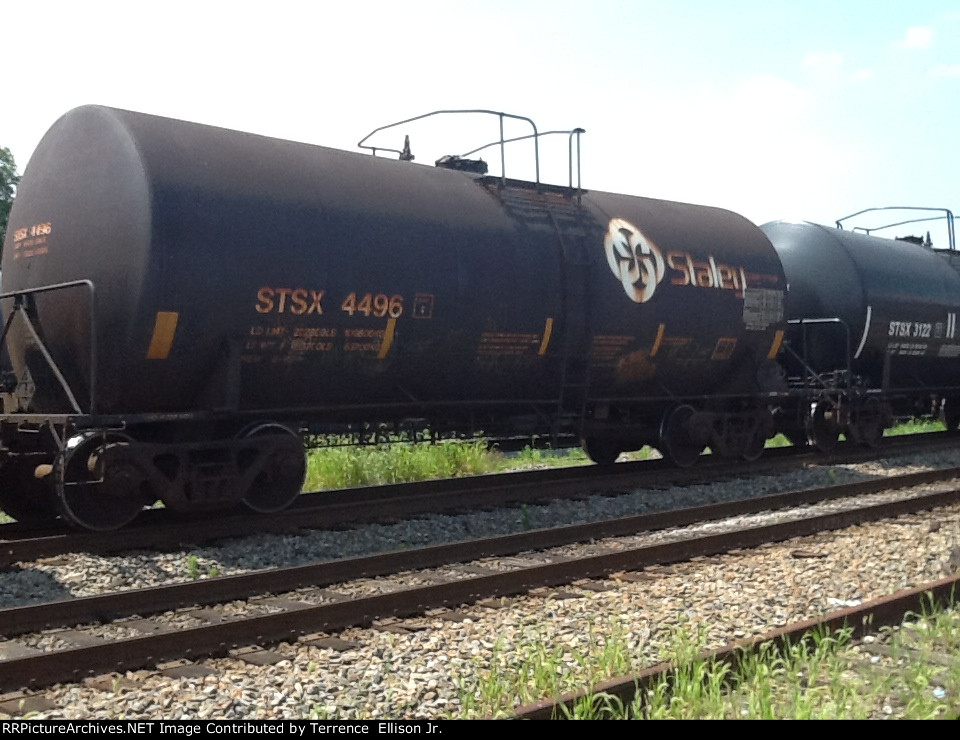 STSX Tanker Cars 4496 & 3122